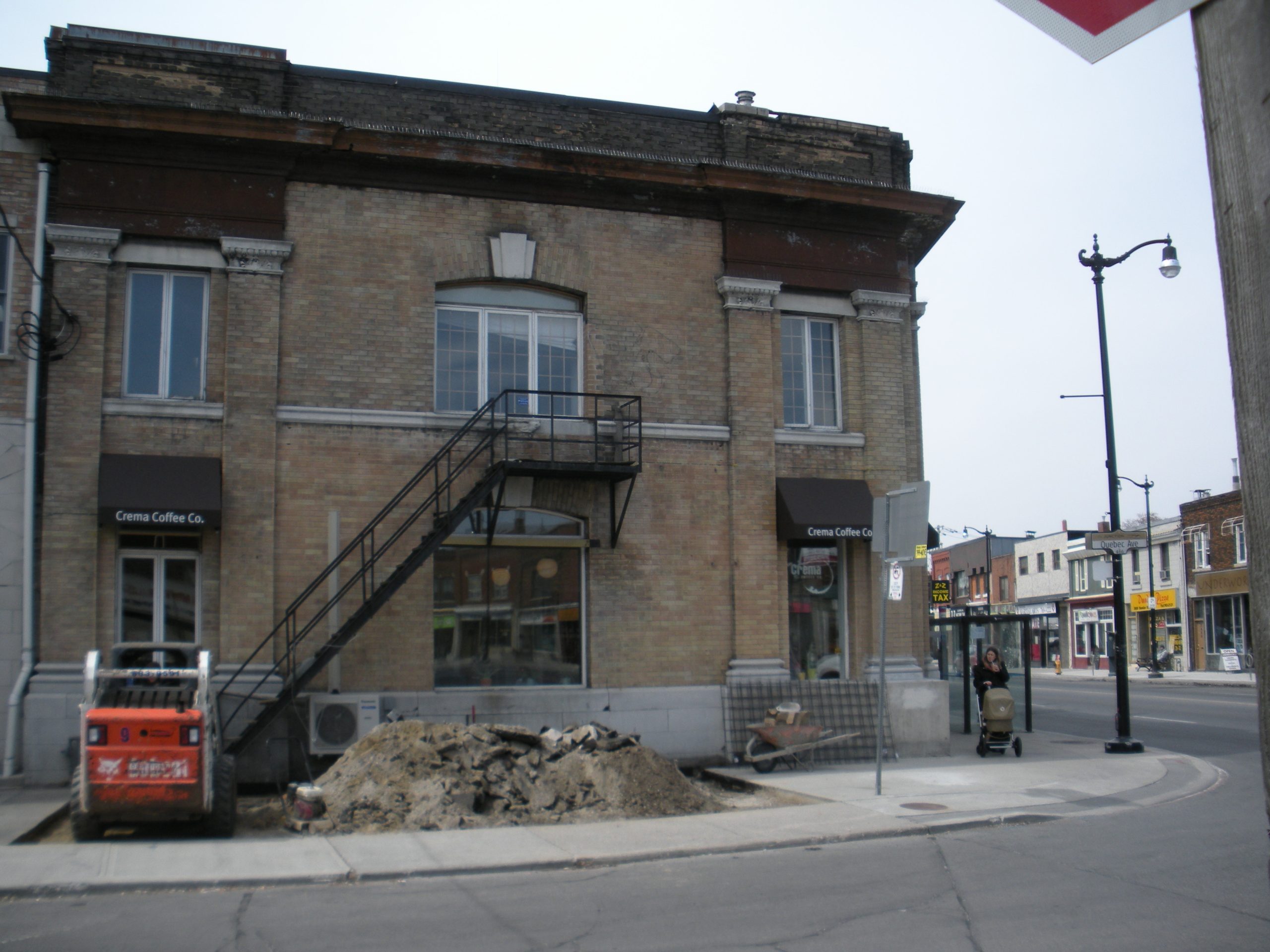 Crema Cafe Patio going in Apr 14th 2009, once a very popular Junction ...